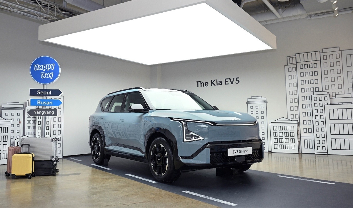 기아, 5번째 전용전기차 EV5 국내 출시…넓은 실내·안전사양 특징 | 연합뉴스