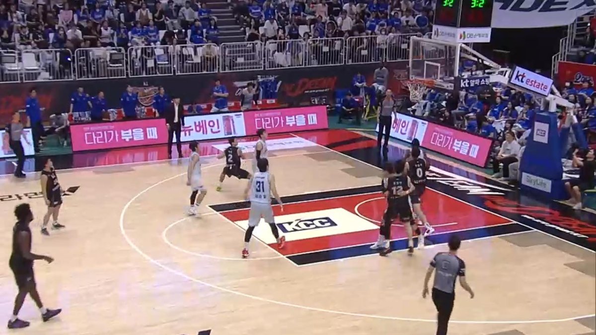 허훈, 종료 2.8초 남기고 결승골…kt, 4강 PO 진출 | 연합뉴스