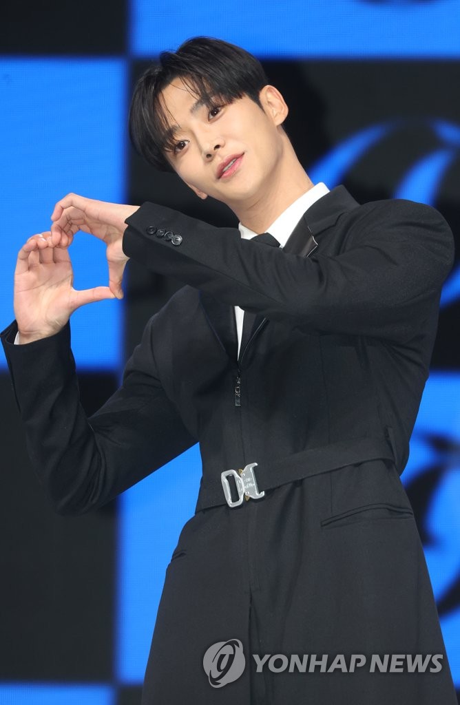 SF9 로운, 팀 탈퇴…"연기 활동 전념" | 연합뉴스