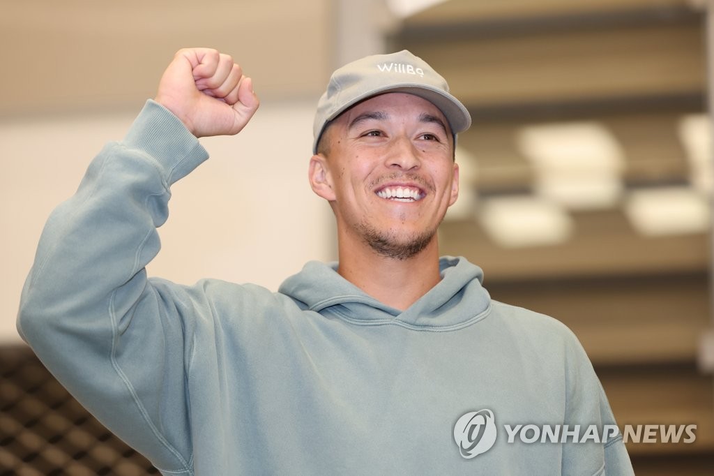 Half-Korean big leaguer Tommy Edman eager to showcase versatility in WBC debut | Yonhap News Agency