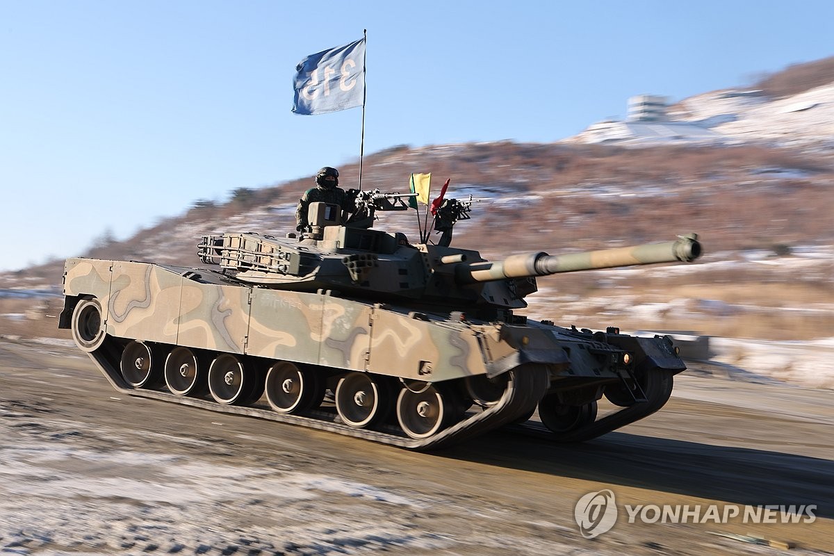 기동하는 K1E1 전차 | 연합뉴스