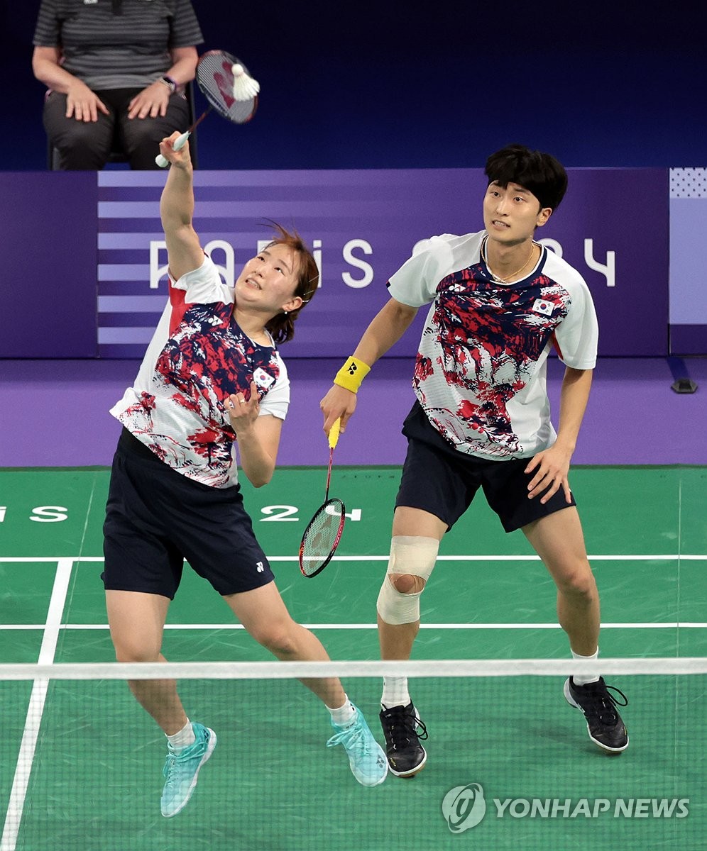 (Olympics) Underdog duo emerges victorious in badminton battle vs. compatriots: 'It's a miracle ...