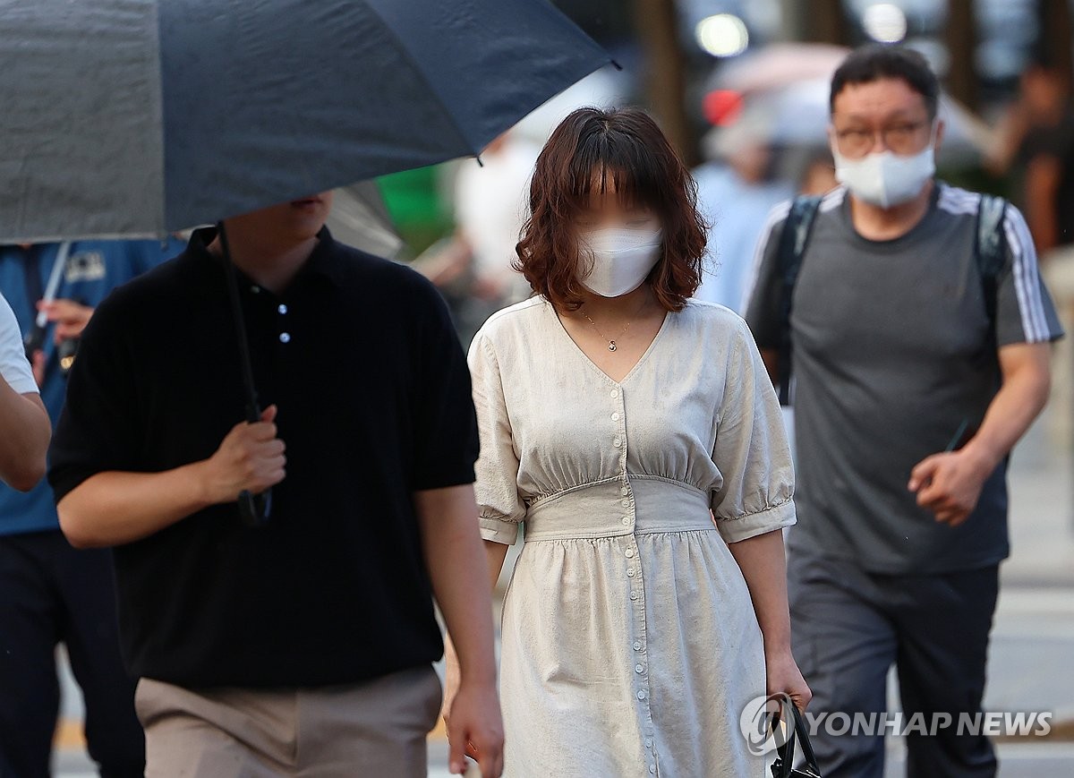 질병청 코로나19 재유행은 엔데믹 과정…10월 중 백신 접종