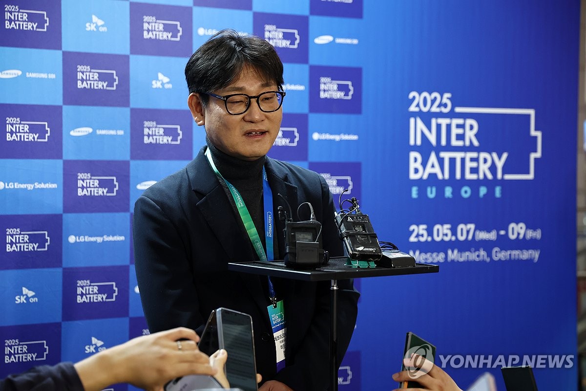 최문호 에코프로비엠 대표이사 인터배터리 2025 도어스테핑 연합뉴스